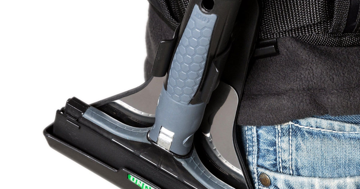 Unger ErgoTec® Ninja Scraper & Holster | Window Cleaning - Window ...